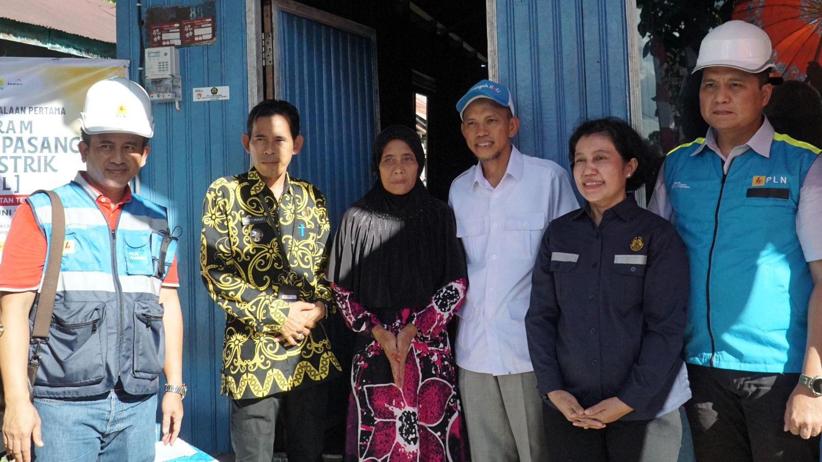 Dapat Program Sambung Listrik Gratis, 744 KK di Kotawaringin Timur Kalteng Nikmati Listrik Andal ...